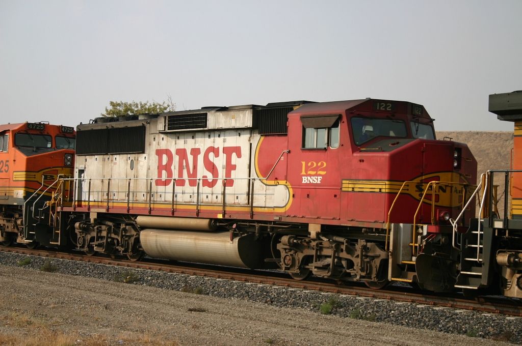BNSF 122
